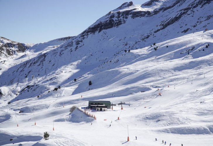 Ofertas esquí Andorra, España y Francia - Esquiades.com