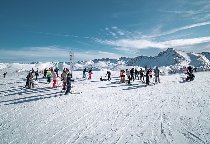 Ofertas esquí Andorra, España y Francia - Esquiades.com