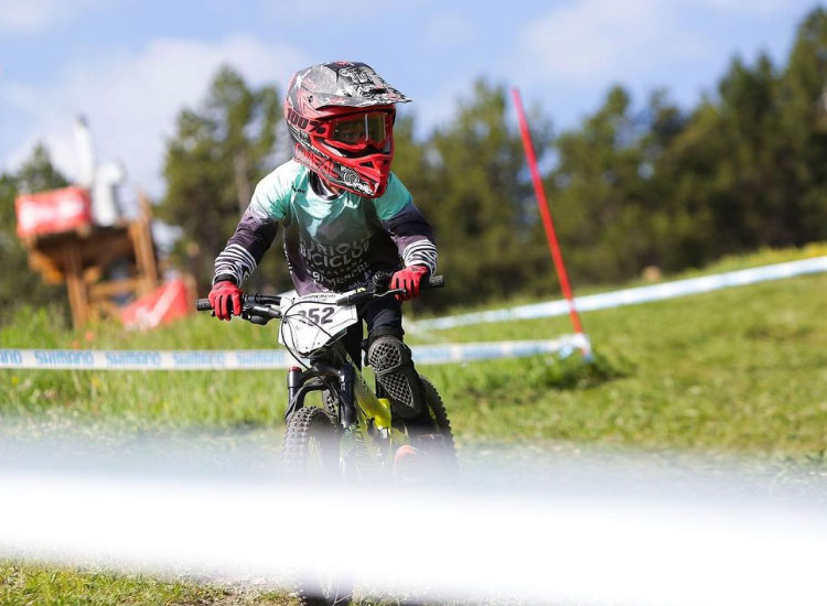 Ofertas en Parques de aventura - Esquiades.com